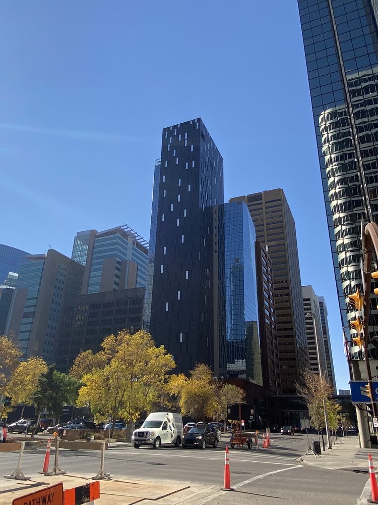 THE DORIAN, AUTOGRAPH COLLECTION | 525 5 Avenue SW, Calgary, Alberta ...