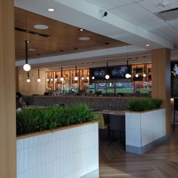 BIN 4 BURGER LOUNGE - Updated January 2026 - 240 Photos & 68 Reviews ...