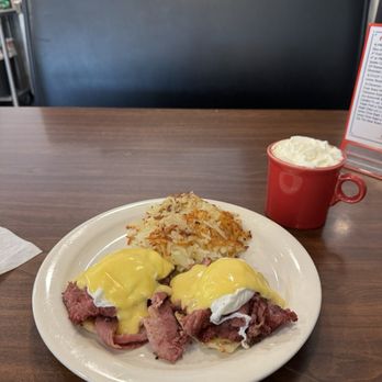 FLAT TIRE DINER - Updated May 2025 - 226 Photos & 223 Reviews - 4700 ...