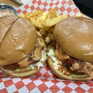 THE KLUCKIN CHICKEN - 52 Photos & 61 Reviews - 28253 Newhall Ranch Rd ...