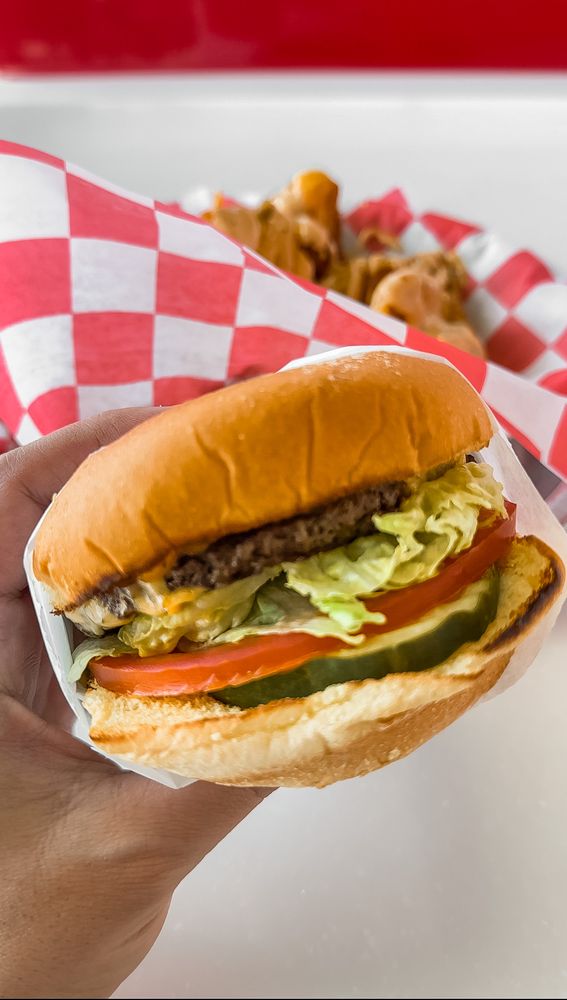 CALIFORNIA BURGERZ - Updated December 2025 - 32 Photos & 39 Reviews ...