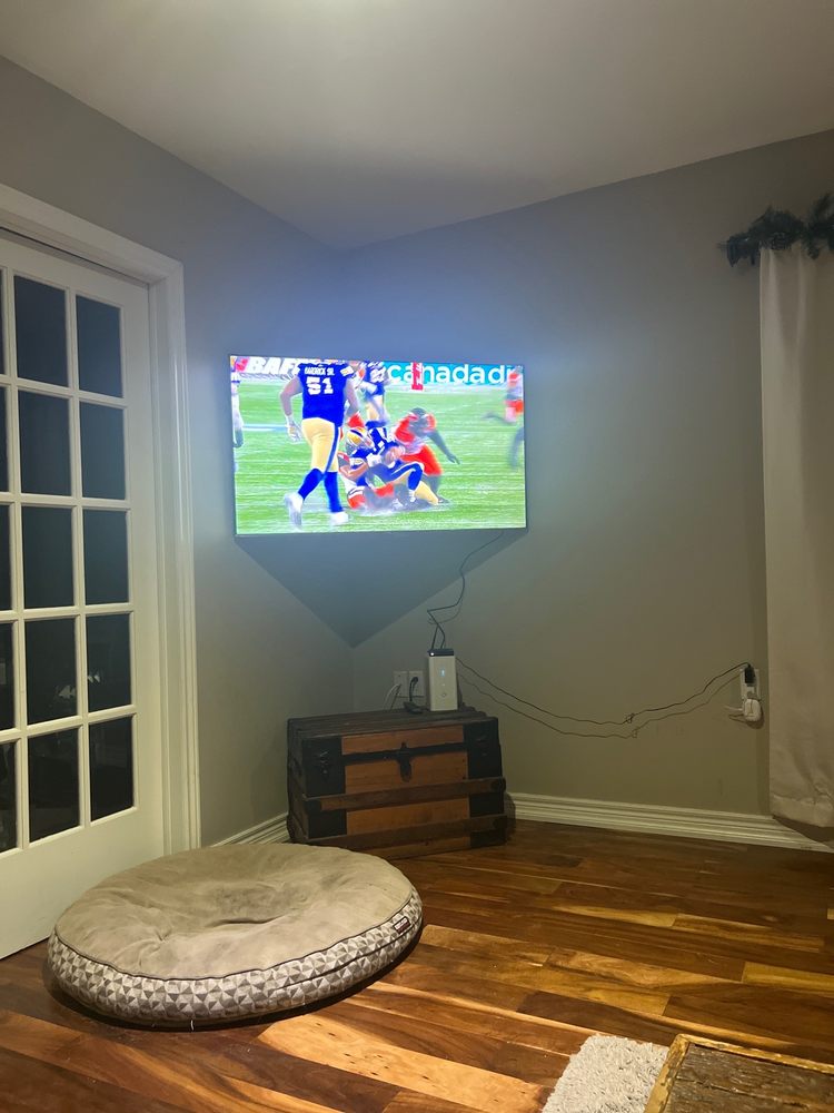 TVOUTLET.CA - Updated December 2025 - 3079 Universal Drive, Mississauga ...