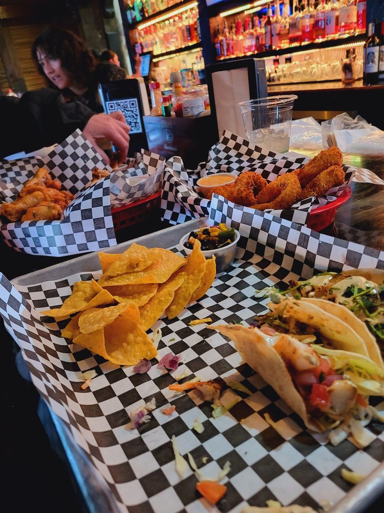 COLES BAR & GRILL - Updated October 2025 - 140 Photos & 124 Reviews ...