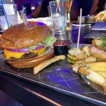 PUTTSHACK - ADDISON - Updated August 2024 - 227 Photos & 108 Reviews ...