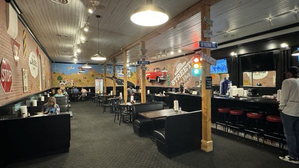 STREETS ON MAIN - Updated May 2025 - 157 Photos & 120 Reviews - 123 ...