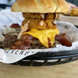 SEVEN BROTHERS BURGERS - 61 Photos & 85 Reviews - 24750 S Ellsworth Rd ...