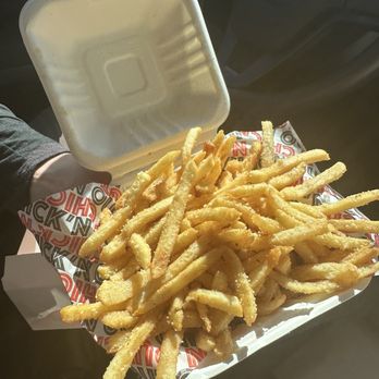 CHICK’N OUT - Updated December 2025 - 215 Photos & 100 Reviews - 37 ...