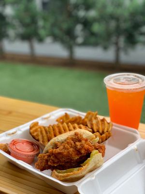 BIRD TALK CHICKEN GARDEN GROVE - Updated May 2025 - 380 Photos & 282 ...