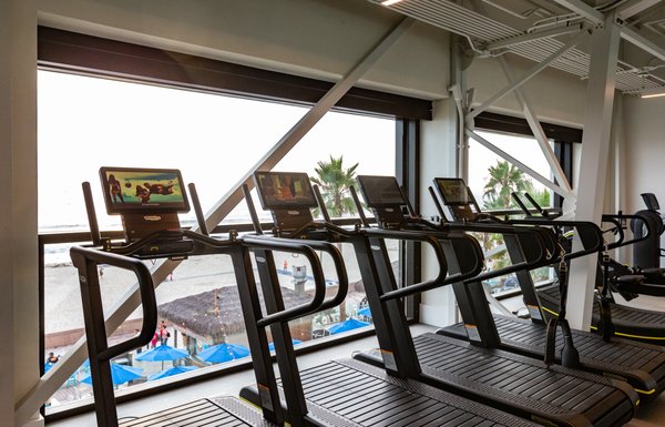 FIT MISSION BEACH - 69 Photos & 95 Reviews - 3115 Ocean Front Walk, San ...