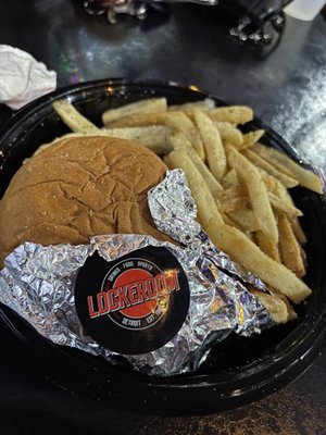 LOCKER ROOM LOUNGE - 18290 Livernois Ave, Detroit, Michigan - Nightlife ...