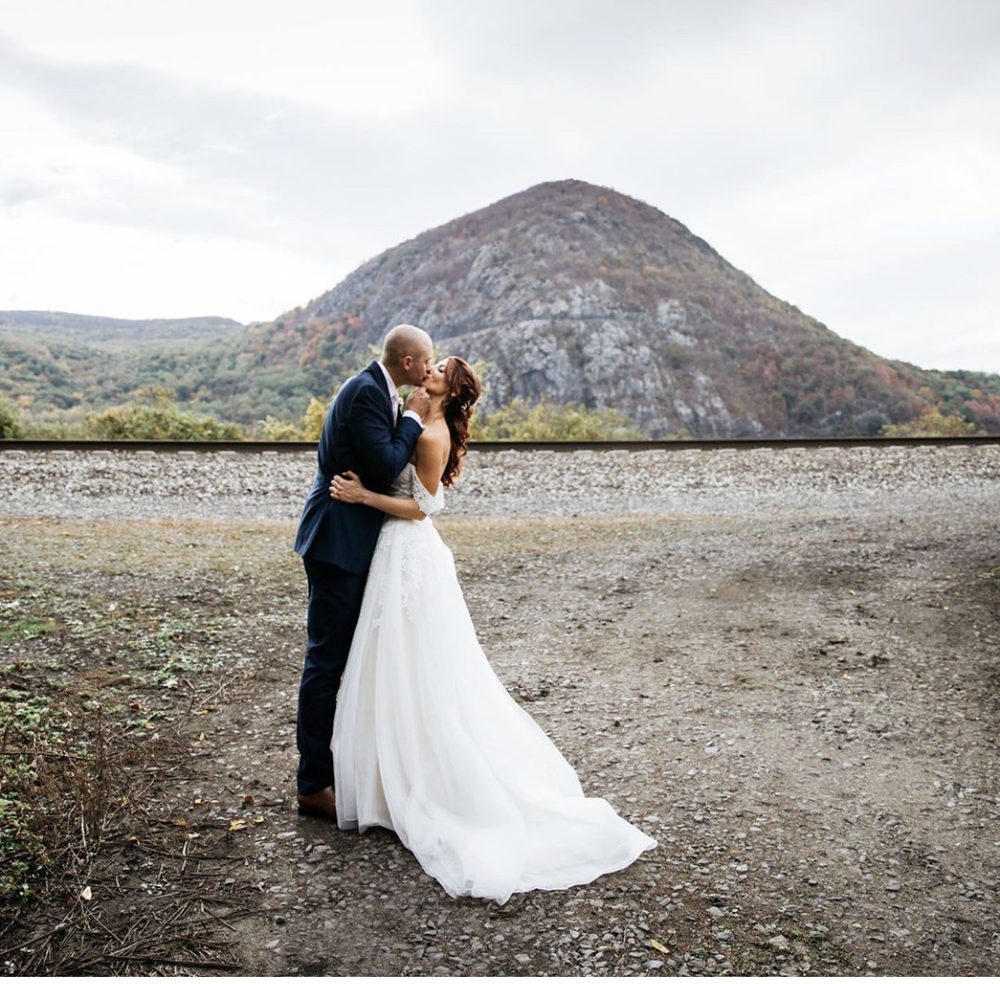 LEEF GLO - Updated June 2024 - 16 Photos - Canaan, Connecticut - Spray ...