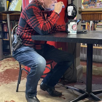 HIGHWAY 61 COFFEEHOUSE - Updated January 2026 - 36 Photos & 64 Reviews ...