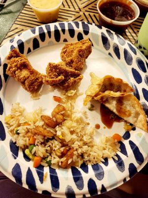 HANS CHICKEN - 53 Photos & 20 Reviews - 107 Washington Ave, Little ...