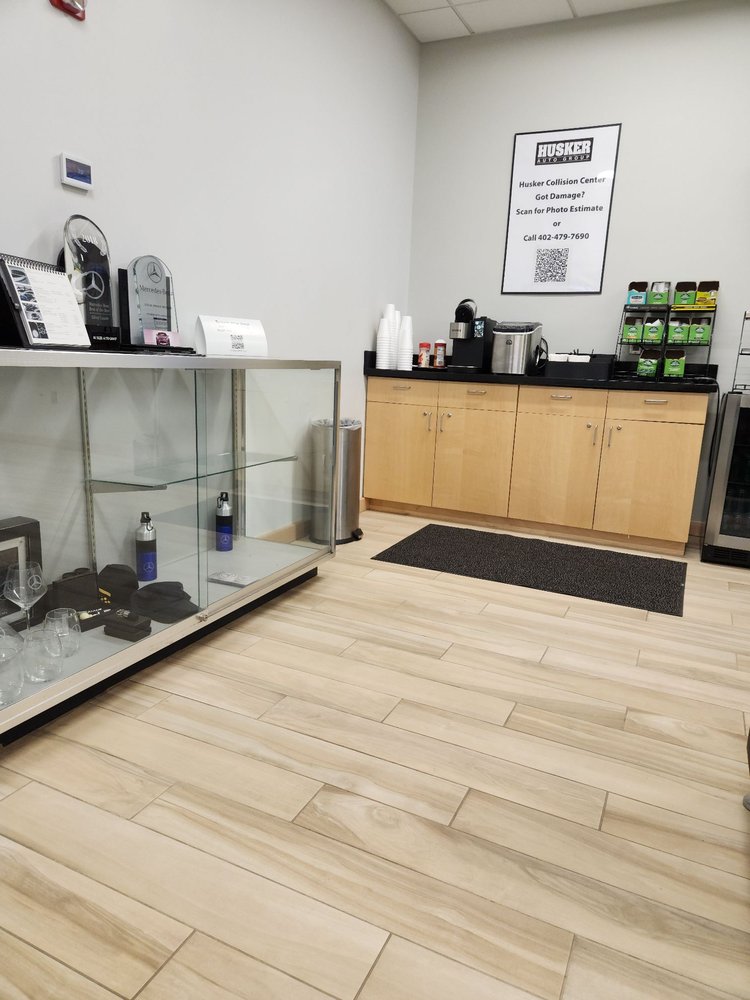 HUSKER MERCEDES-BENZ - Updated October 2024 - 11 Reviews - 6701 ...