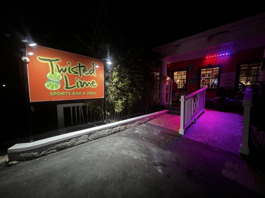 TWISTED LIME RESTAURANT AND SPORTS BAR - Updated July 2025 - 37 Photos ...