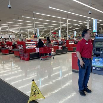 TARGET - Updated December 2025 - 77 Photos & 63 Reviews - 140 N 12th ...