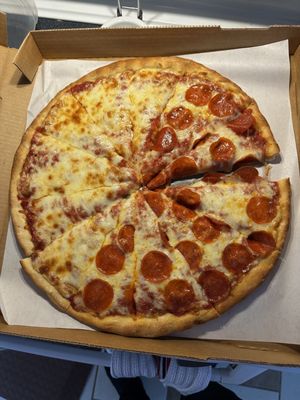 PIZZA CUTTER - Updated April 2026 - 39 Photos & 37 Reviews - 33501 Lake ...