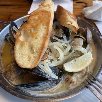 SALTY GIRLS - SEQUIM SEAFOOD - Updated January 2025 - 439 Photos & 448 ...