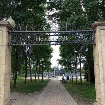 HENDON PARK - Updated November 2024 - 21 Photos - 40 Eldora Avenue ...