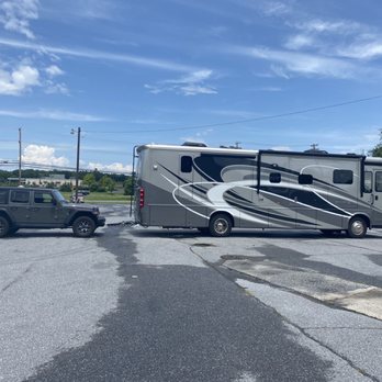 MIDWAY RV CENTER - Updated October 2025 - 52 Photos & 17 Reviews - 5590 ...