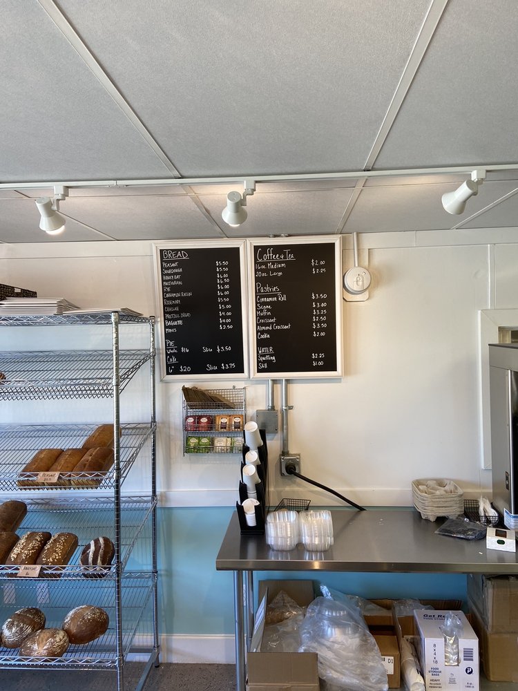 SINGING CRUST - Updated June 2024 - 22 Photos & 18 Reviews - 1753 E US ...