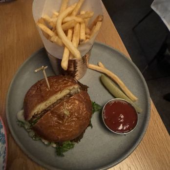 FERN BAR - Updated December 2025 - 843 Photos & 451 Reviews - 6780 ...