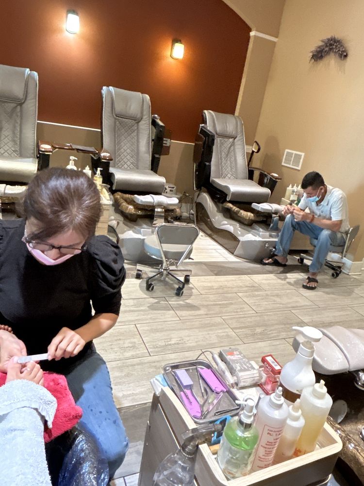 BELLA BEAUTY NAILS & SPA - Updated January 2026 - 46 Photos & 17 ...