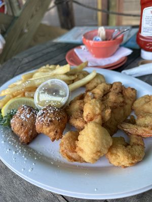 FRIENDLY FISHERMAN RESTAURANT - Updated October 2025 - 382 Photos & 529 ...