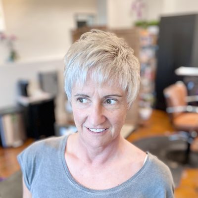 JULIE BIGGS HAIR STUDIO - Updated December 2025 - 14 Photos & 11 ...