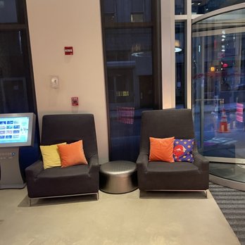 ALOFT MANHATTAN DOWNTOWN - FINANCIAL DISTRICT - Updated November 2024 ...