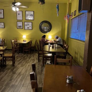 MITLA CAFE - Updated October 2025 - 663 Photos & 631 Reviews - 602 N ...