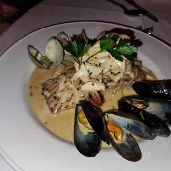 SALOON RESTAURANT - Updated July 2024 - 341 Photos & 255 Reviews - 750 ...