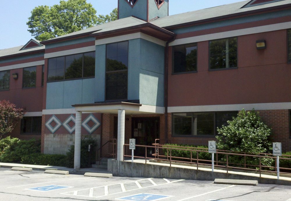 COASTAL EYE ASSOCIATES - Updated December 2025 - 12 Reviews - 17 Wells ...