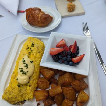 LA CAILLE - Updated October 2025 - 876 Photos & 358 Reviews - 9565 S ...