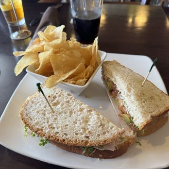 PICNIKINS PATIO CAFE - Updated August 2024 - 492 Photos & 498 Reviews ...