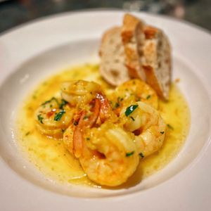 DECANT - Updated December 2025 - 213 Photos & 165 Reviews - 1108 E Main ...