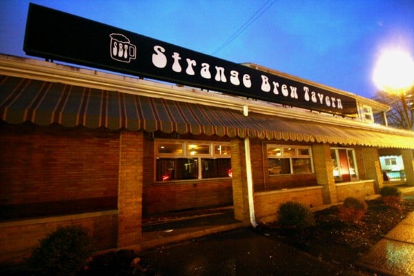 STRANGE BREW TAVERN - Updated October 2025 - 21 Photos & 71 Reviews ...