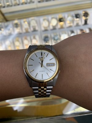 TIME CENTER - Updated October 2025 - 115 Photos & 209 Reviews - 1715 E ...