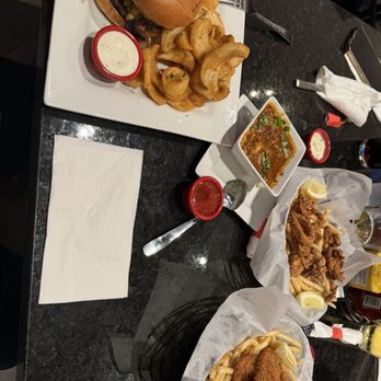 JAMS@209 SPORTS BAR & GRILL - Updated April 2026 - 52 Photos & 35 ...