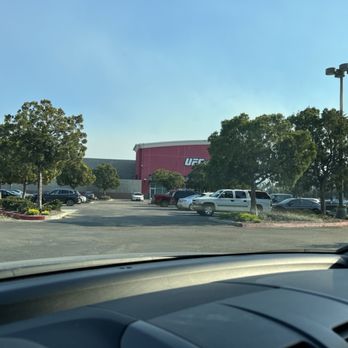 UFC GYM OXNARD - Updated July 2025 - 100 Photos & 154 Reviews - 451 W ...