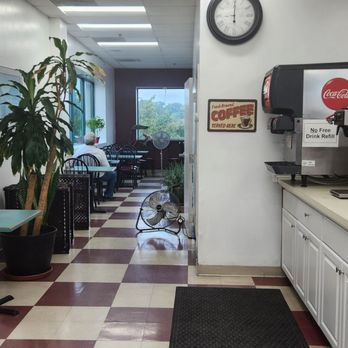 RED RUN DELI - Updated December 2025 - 62 Photos & 37 Reviews - 10999 ...