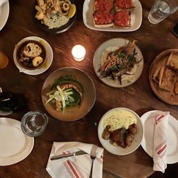 MATEO - Updated January 2026 - 1073 Photos & 836 Reviews - 109 W Chapel ...