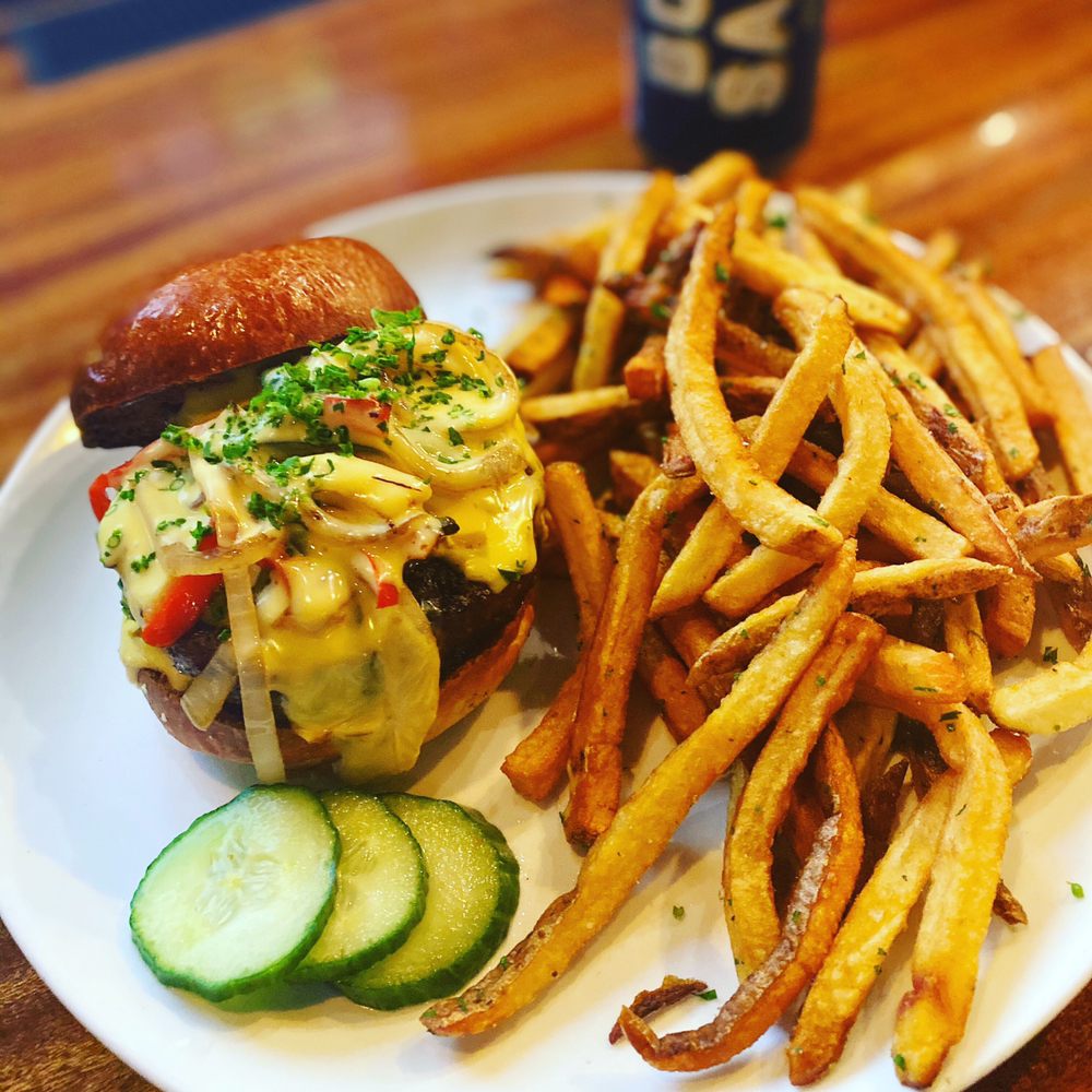 4TH WALL RESTAURANT & BAR - 105 Photos & 95 Reviews - Bars - 228 ...