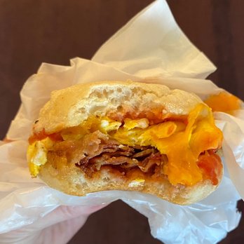 SUNRISE DELI - 27 Photos & 19 Reviews - 1220 L St NW, Washington ...