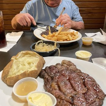 CATTLE RANCH - Updated December 2024 - 96 Photos & 130 Reviews - 2700 S ...