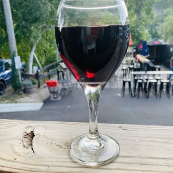 HIGH COURT PUB - Updated October 2025 - 40 Photos & 42 Reviews - 109 ...