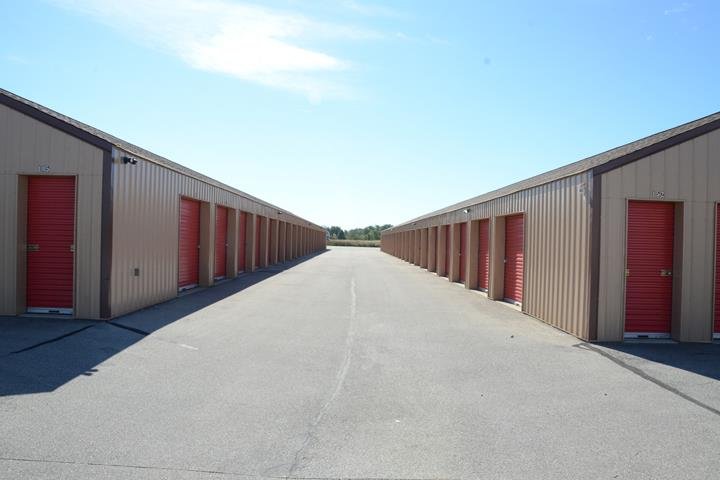 HEARTLAND STORAGE - Updated December 2025 - 18 Photos - 2050 N Graham ...