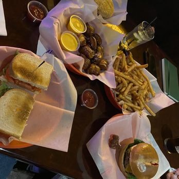 MOTR PUB - Updated January 2026 - 148 Photos & 216 Reviews - 1345 Main ...