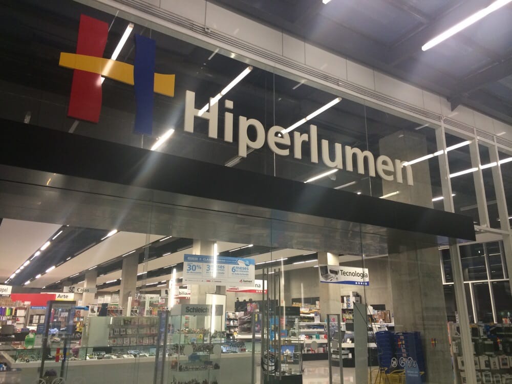 HIPERLUMEN INTERLOMAS - Vialidad de la Barranca 4, Huixquilucan de ...