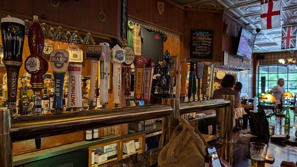SIX PENCE PUB - Updated May 2026 - 261 Photos & 358 Reviews - 1121 Main ...